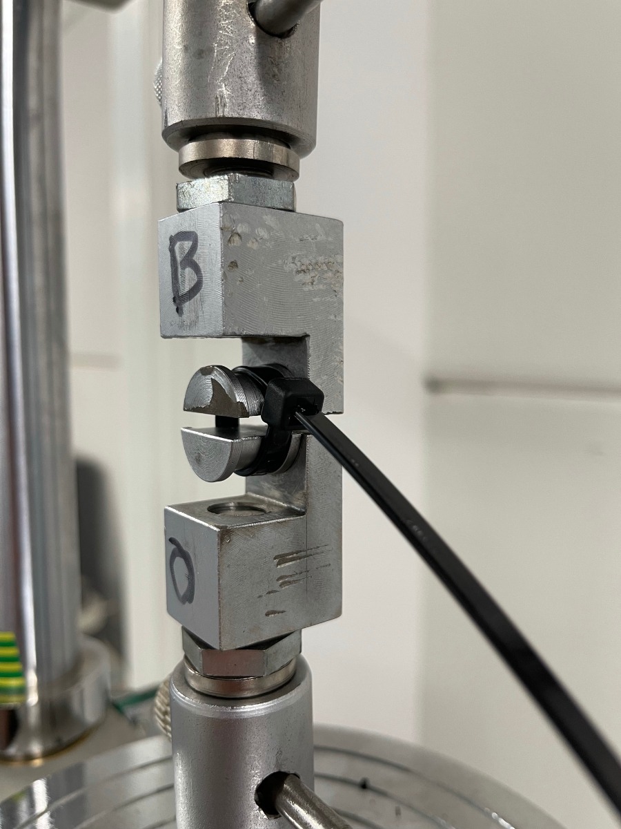 Testing the quality of our cable ties