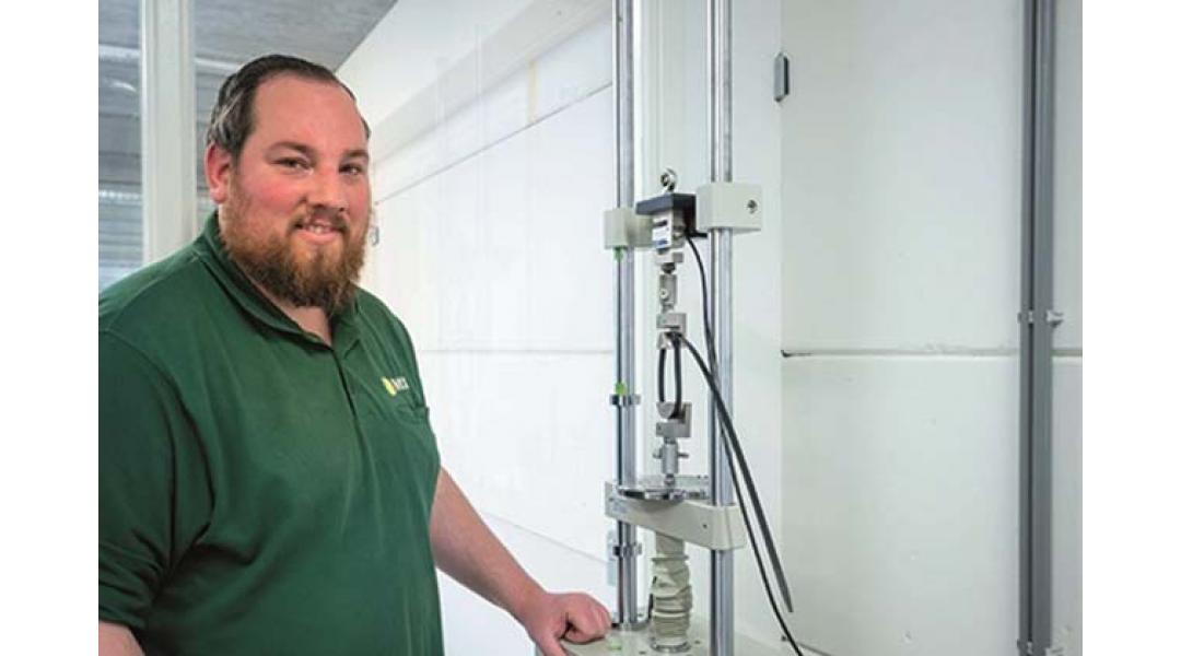 Testing the quality of our cable ties